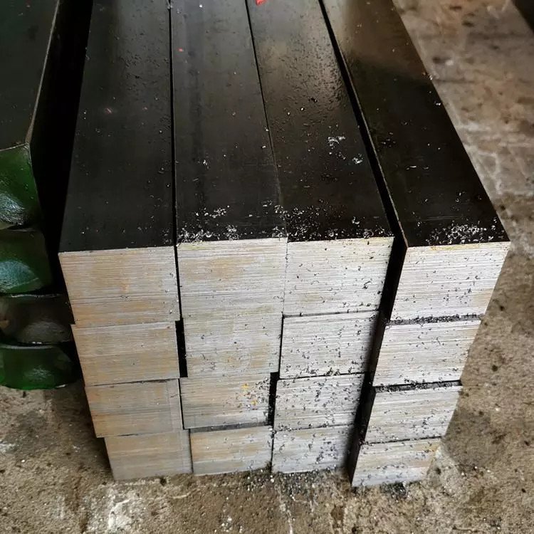 Thanh Vuông đặc cacbon hợp kim SS400, S45C, S20C, SCM440, SCM420